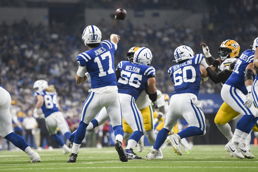 NFL Training Camp News: Jones Starting, Commanders Chaos