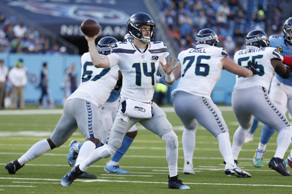 Bo Nix Out, Darnold Healing: Fantasy Football Injury Report